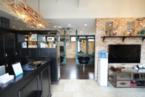 リファアイロンが壊れたら修理代はかかる？問い合わせ先はどこ？【2025最新版】 - Monan