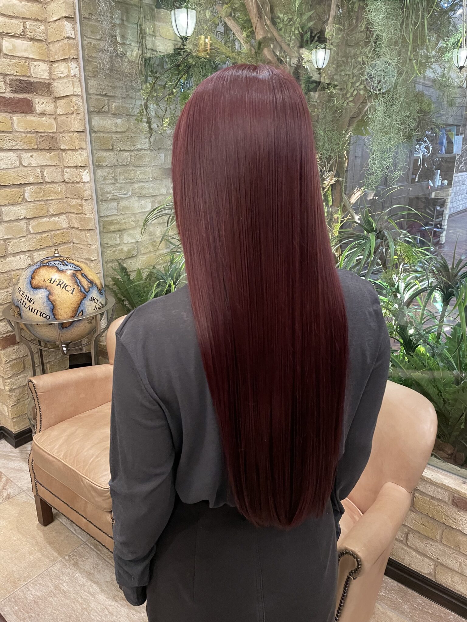 美容院でのおすすめな過ごし方は？スマホを触るのはOK？ - Monan